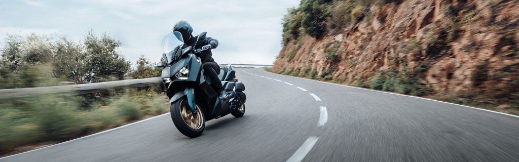 YAMAHA XMAX 300 (2024) | Savage Motorcycles