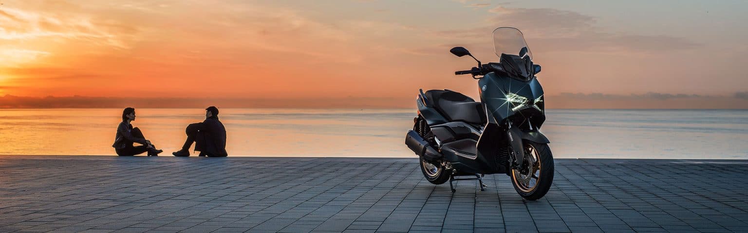 YAMAHA XMAX 300 (2024) | Savage Motorcycles